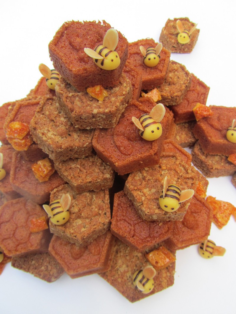 MAster Bee bakes | Frances Quinn